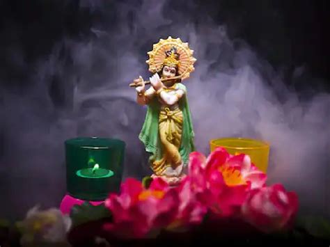 Shri Krishna Janmashtami 2021 जानिए कब है जन्माष्टमी क्या है शुभ