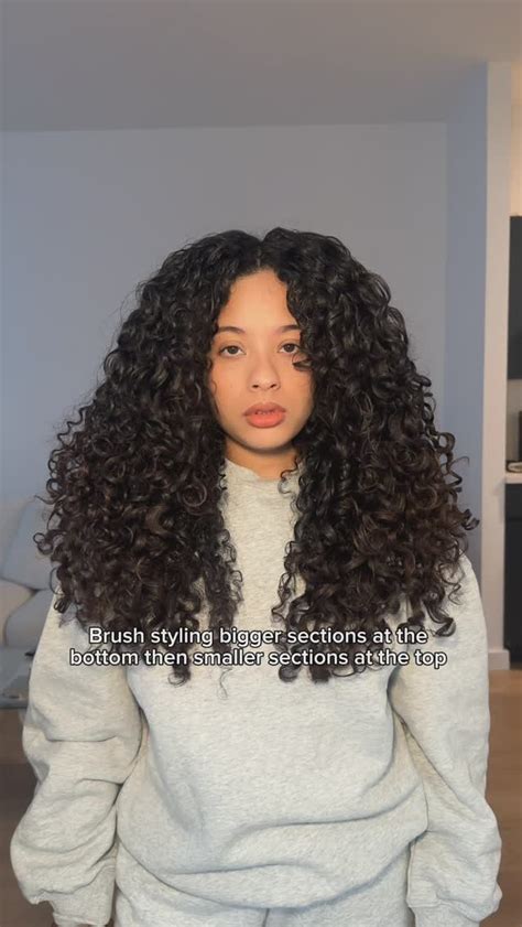 Alexa Day 2 Curls 5 Hrs Apart I Always Need To Tie My Hair Up Before