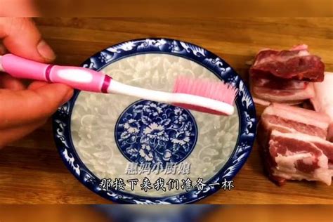保鲜猪肉时，马上放冰箱就错了，肉店老板教我1招，放半年不变质冰箱保鲜