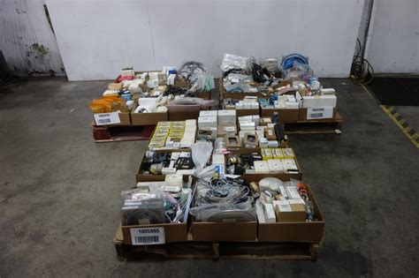 3 PALLETS OF ASSORTED SENSORS