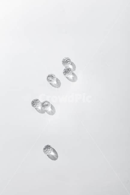 유리 크리스탈 배경 합성 조명 사진이미지일러스트캘리그라피 오필리아륀느작가