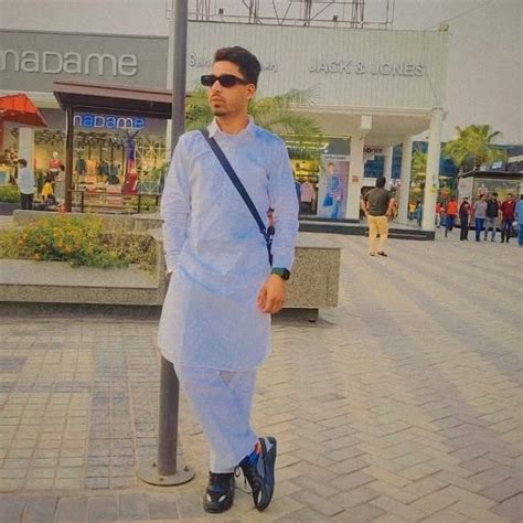 ਰੋਹਿਤ ਅਰੋੜਾ 🦅 rohit arora threads say more