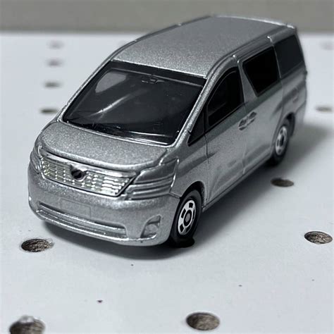 【やや傷や汚れあり】トミカ トヨタヴェルファイア 絶版 ルースの落札情報詳細 ヤフオク落札価格検索 オークフリー