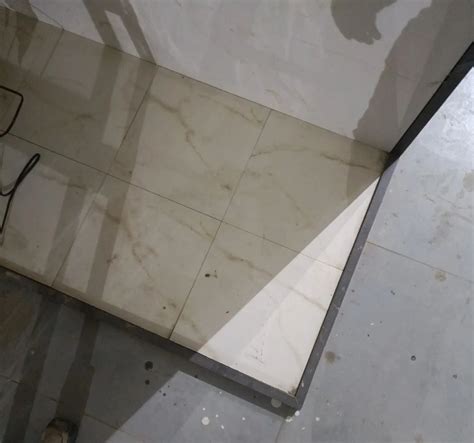 Polished 600mm Ceramic Floor Tiles Size 600 X 600 At Rs 350 Box In Patna