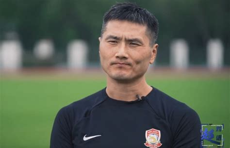 邵佳一：伊万是一个有智慧的老者，相信他能够让国足重新振奋 直播吧