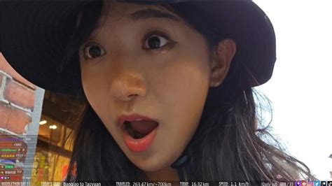 才被跟蹤過！企鵝妹路過三峽簽完名 男粉「突掏1物」她傻喊：no Way｜四季線上4gtv