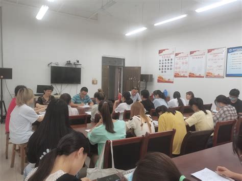 倾听心声 关爱成长 学校召开本学期学生座谈会