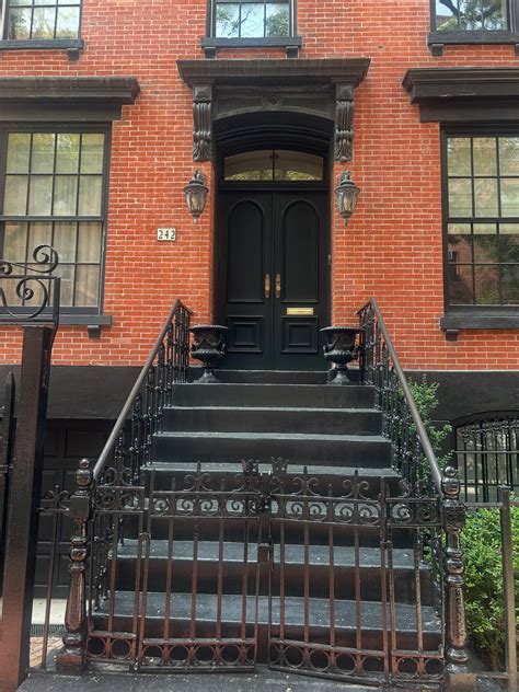 Stoops Of Nyc Stoopsofnyc • Instagram Photos And Videos