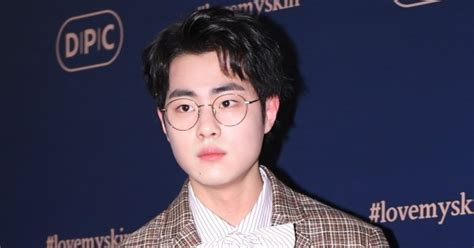 조병규 지적인 모습