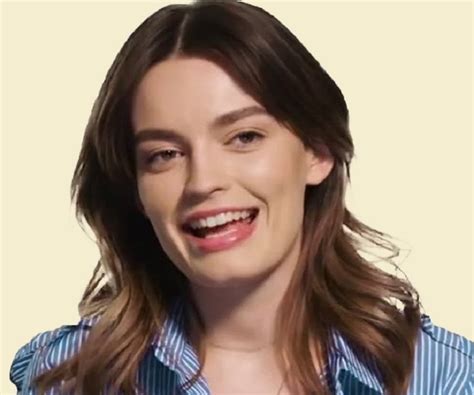 Emma Mackey Serie Tv Sex Education Star Emma Mackey Talks Second Series And French Language