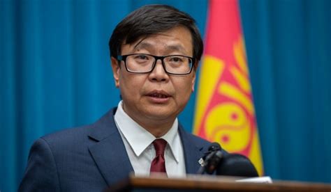 П Наранбаяр 16 хүртэлх насны хүүхдийг нийгмийн сүлжээнд нэвтрэхийг хориглох хуулийг судална