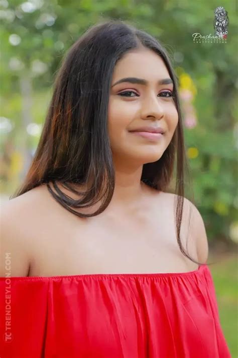 Shalini Fernando Fans Group