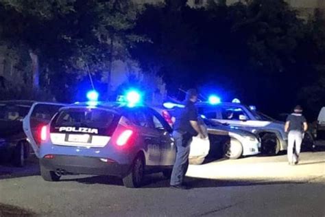 La Polizia Di Stato Arresta In Flagranza Una Donna Per Furto Pillamaroit