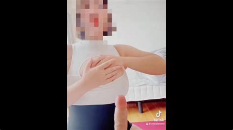 【大胸部】肮脏的导师的奶子工作