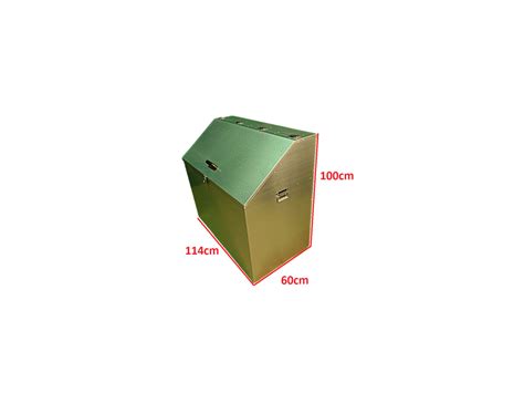 Sloped 3 Compartment Feed Storage Bin Ad Feed Bins