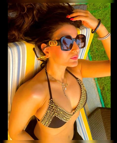 Ameesha Patel Bikini Compilation Part 2 Rbeautifulindianwomen2