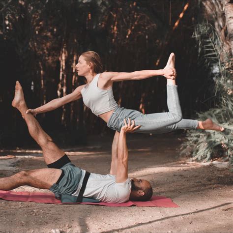 Learn How To Make Your Booty Cheeks Clap 🍑 👏🏽 This Is Hands Down The One Move I Get Asked Most