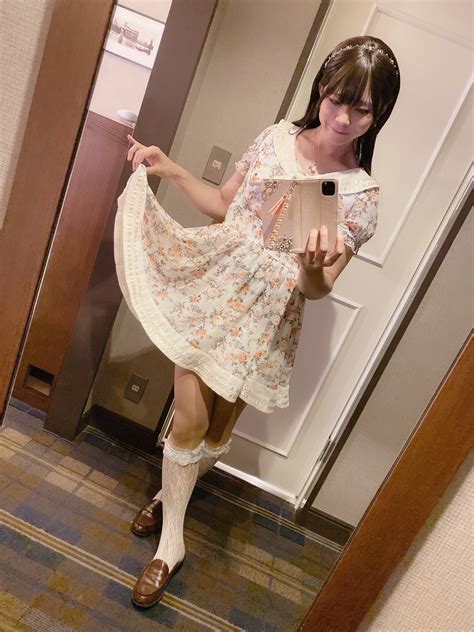 あるみ🥫みかん🍊 On Twitter 大阪本番の夜お気に入りのワンピに身を包んで、ハピバしてくるのだっ٩ ᐛ و💕