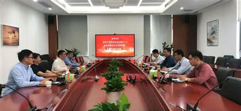 淮阴工学院校友总会领导一行莅临淮安校友会考察指导