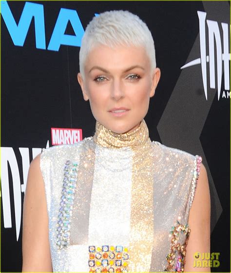 Serinda Swan Debuts Platinum Pixie Cut At Inhumans Premiere Photo 3947644 Anson Mount
