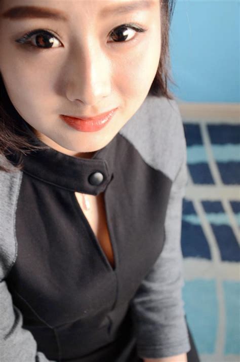 国内人气模特于子涵美宾馆高跟鞋美腿身材惹火 每日头条