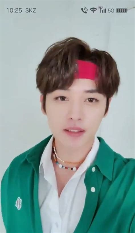 Pin tillagd av 𝙼𝚒𝚌𝚑𝚒𝚢𝚘 道代 på L E E K N O W 리노