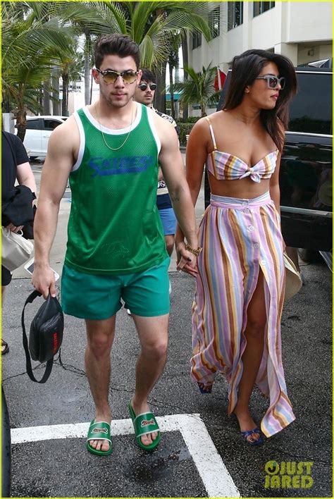 Jonas Brothers Priyanka Chopra And Sophie Turner Bare Their Hot Bodies