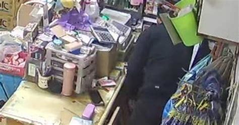 苗栗白牌車司機持槍銬人搶雜貨店 1天落網！法院裁定收押 社會 Ctwant