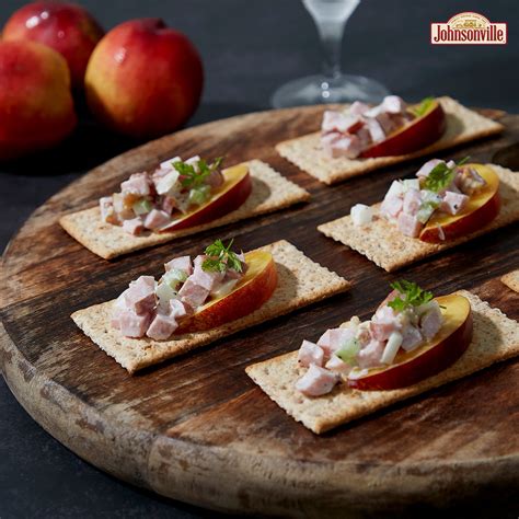 Johnsonville Korea 손이 가요 손이 가 자꾸 손이 가는 핑거푸드 🤏 제철 천도복숭아 와 쟌슨빌 소시지로 만드는 복숭아카나페 🍑 제철 복숭아 쟌슨빌