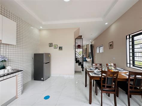 បុរី បុរី រំចេក ទឹកថ្លាផ្លូវជាតិលេខ៣