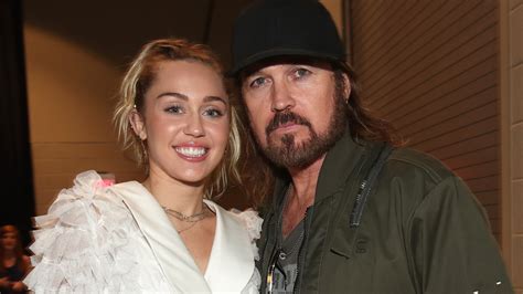 Miley Cyrus Has Major Falling Out With Dad Billy Ray And Unfollows Him