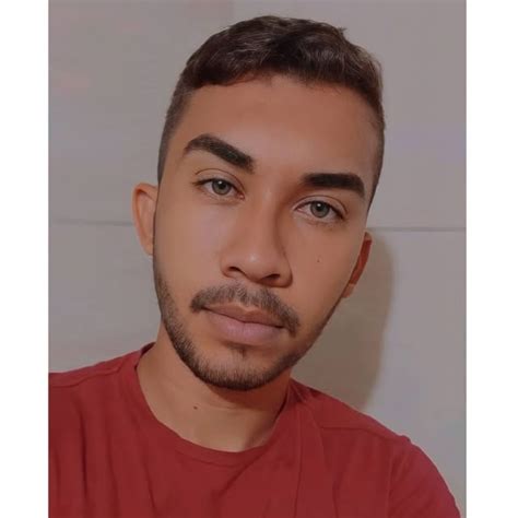 G E O R G E Georgesandro • Threads Say More