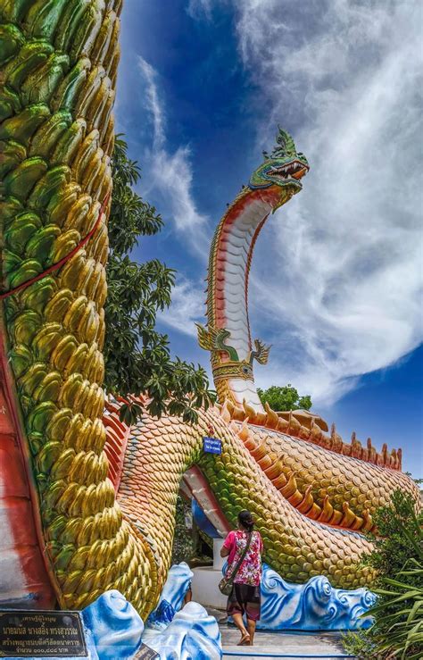 วัดเขาสูงแจ่มฟ้า อันซีนพุทธศิลป์ แห่ง เมืองกาญจนบุรี