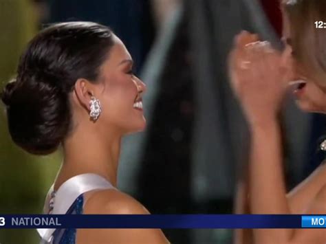 Plateau Brève Miss Univers Bourde Ina