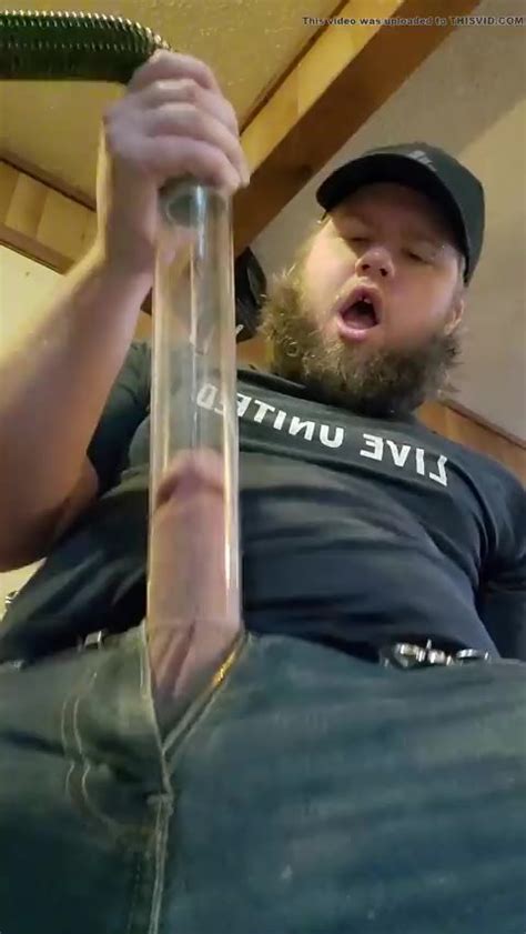 BEAR WITH VACUUM ThisVid