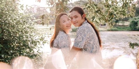 Jun Tong Choi And Si Ning Wongs Wedding Website The Knot