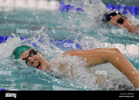 Rebecca Adlington Left And Joanne Jackson Neck And Neck In The 800