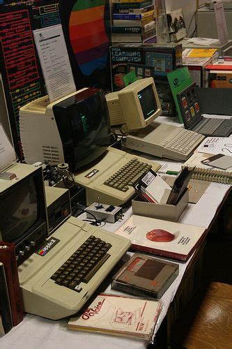 making applepi merging a vintage macintosh plus with the raspberry pi