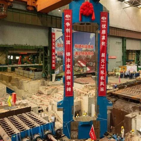 宝武鄂钢4300粗轧机吊装牌坊！ 知乎