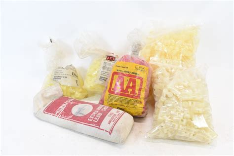 Box Lot 12 Gauge Reloading