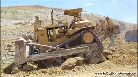 CATERPILLAR D10 - YouTube