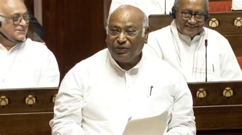 जो दो वेद पढ़े वो द्विवेदी जो तीन त्रिवेदी राज्यसभा में किसे
