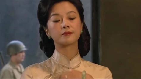据说男生对丝袜的抵抗力为零，你还没看够吗？高清1080p在线观看平台腾讯视频