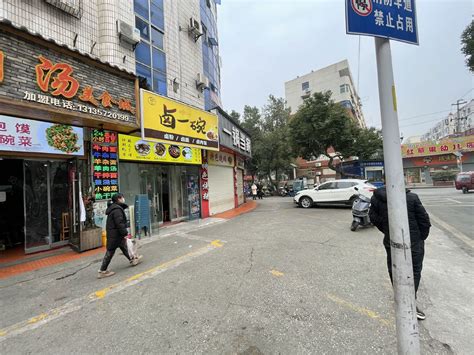 【11图】（十堰优铺）白浪汽配城马路金街临街30平餐饮店转让十堰白浪经济开发区白浪中路找店免费，无中介费！商铺租售生意转让转让 十堰58同城