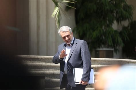 فاطمی امین به زبان ساده اجازه نمی دهیم خودرو واردات شود بررسی های