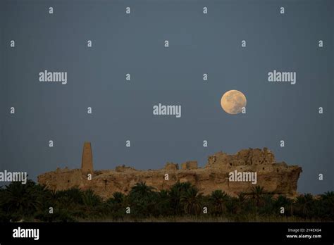Siwa Oasis Egypt September A Full Supermoon Known This Month As The Harvest Moon Is