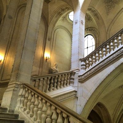 ルフュエルの階段ルーヴル美術館 西洋美術の楽しみ方 ルーブルの魔女からの伝言