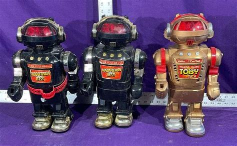 Robotron Rt 2 Mt 2 And Toby Robots Sherwood Auctions