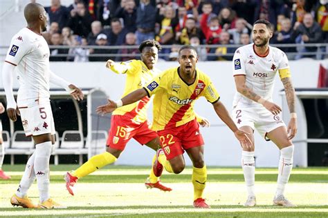 Ligue 1 Lens Simpose Contre Metz Rennes Vient à Bout De Strasbourg