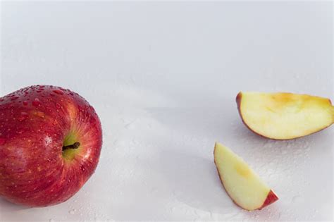 흰색 배경 텍스트에 대 한 공간에 싱 싱 빨간 사과의 최고 보기 건강 한 식사 농업 산업 개념 0명에 대한 스톡 사진 및 기타